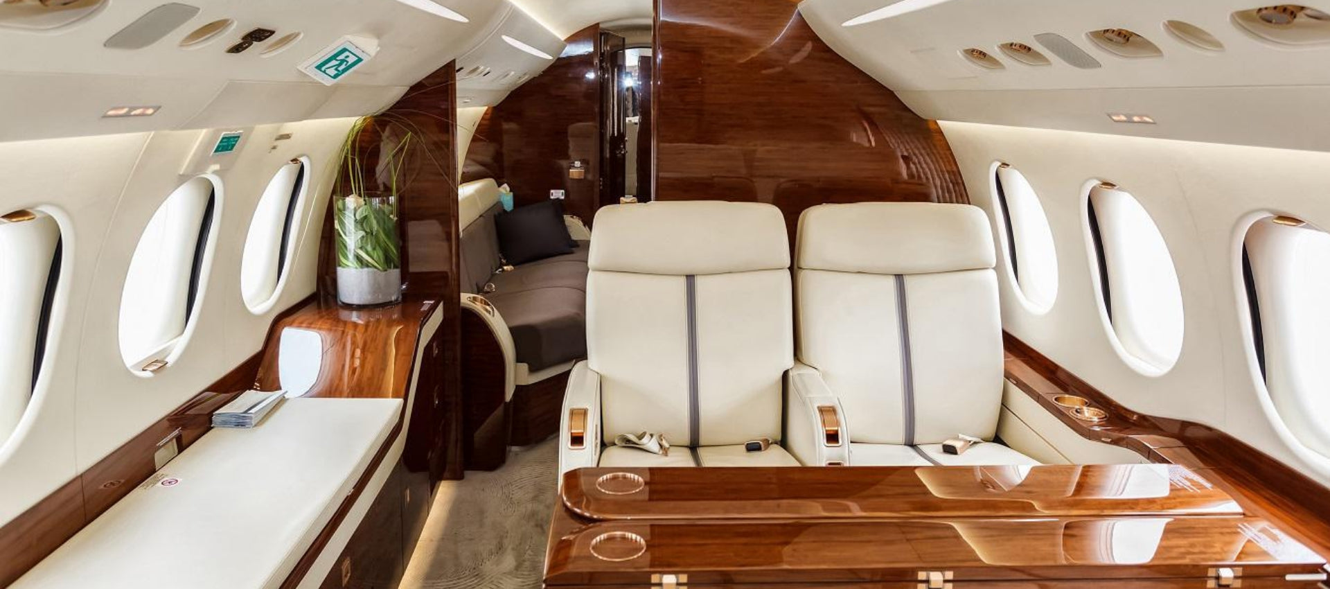 Air Medical, VIP Aircraft Interiors & Ballistic Systems | LifePort